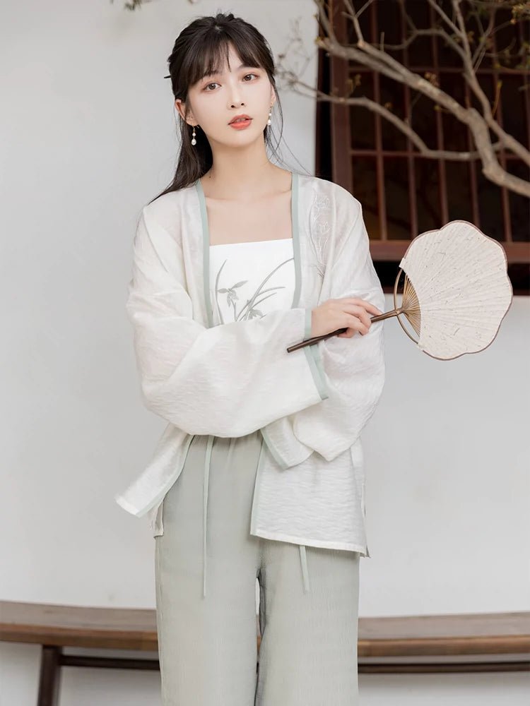 hanfuembroidered-dreams-amidst-spring-chill-modern-style ...