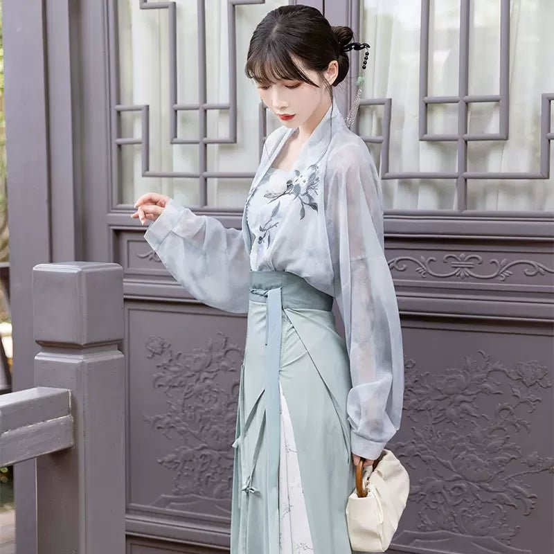Hanfu San Shi San Yu "风祈春至" Modern Style Hanfu Set